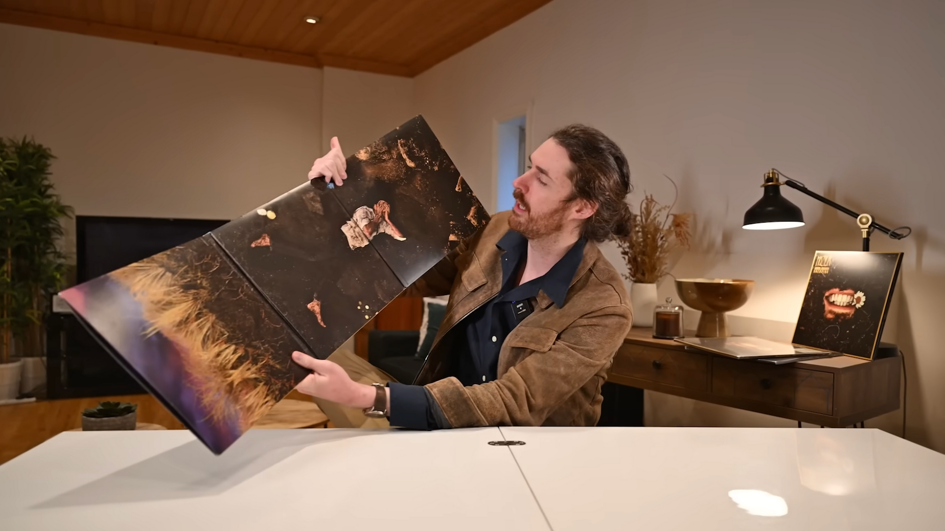 Hozier - Official US Store – Shop Exclusive Music & Merch